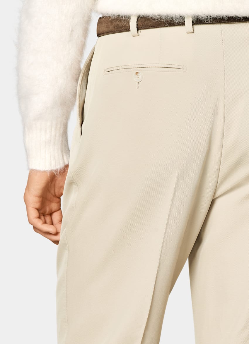 Sand Tailored Fit Milano Suit in Pure S120's Wool | SUITSUPPLY Germany