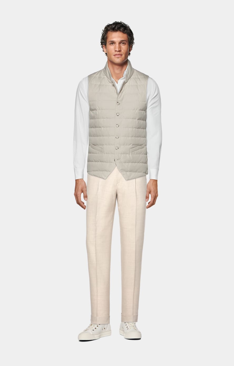 Sand Slim Leg Tapered Pants in Pure 4-Ply Traveller Wool | SUITSUPPLY US